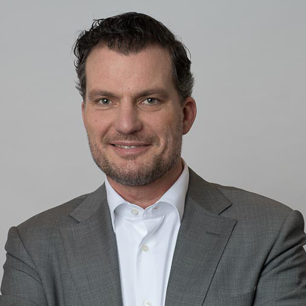 ‘Krapte arbeidsmarkt belemmerde verdere groei’ - Mr. Online