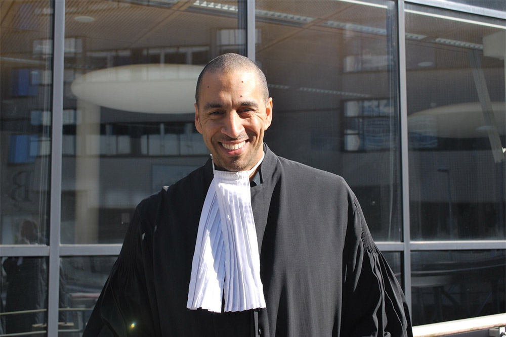 Secretaresses Advocaat Gerald Roethof Mishandeld Mr Online Secretaresses Advocaat Gerald Roethof Mishandeld Mr Online