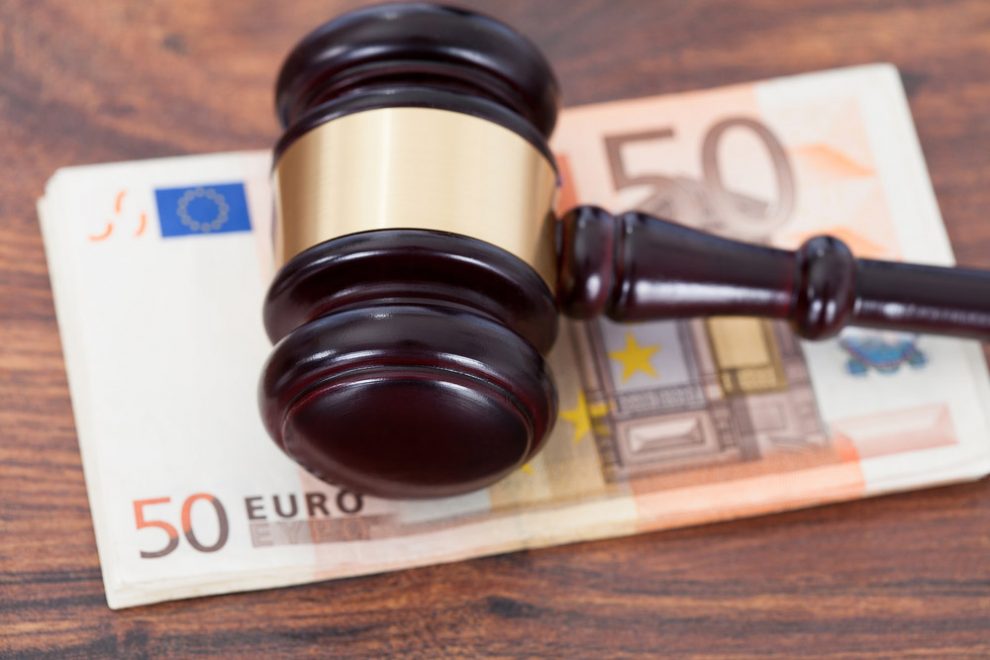 Oud-rechter Westenberg moet advocaat 1,4 miljoen betalen - Mr. Online