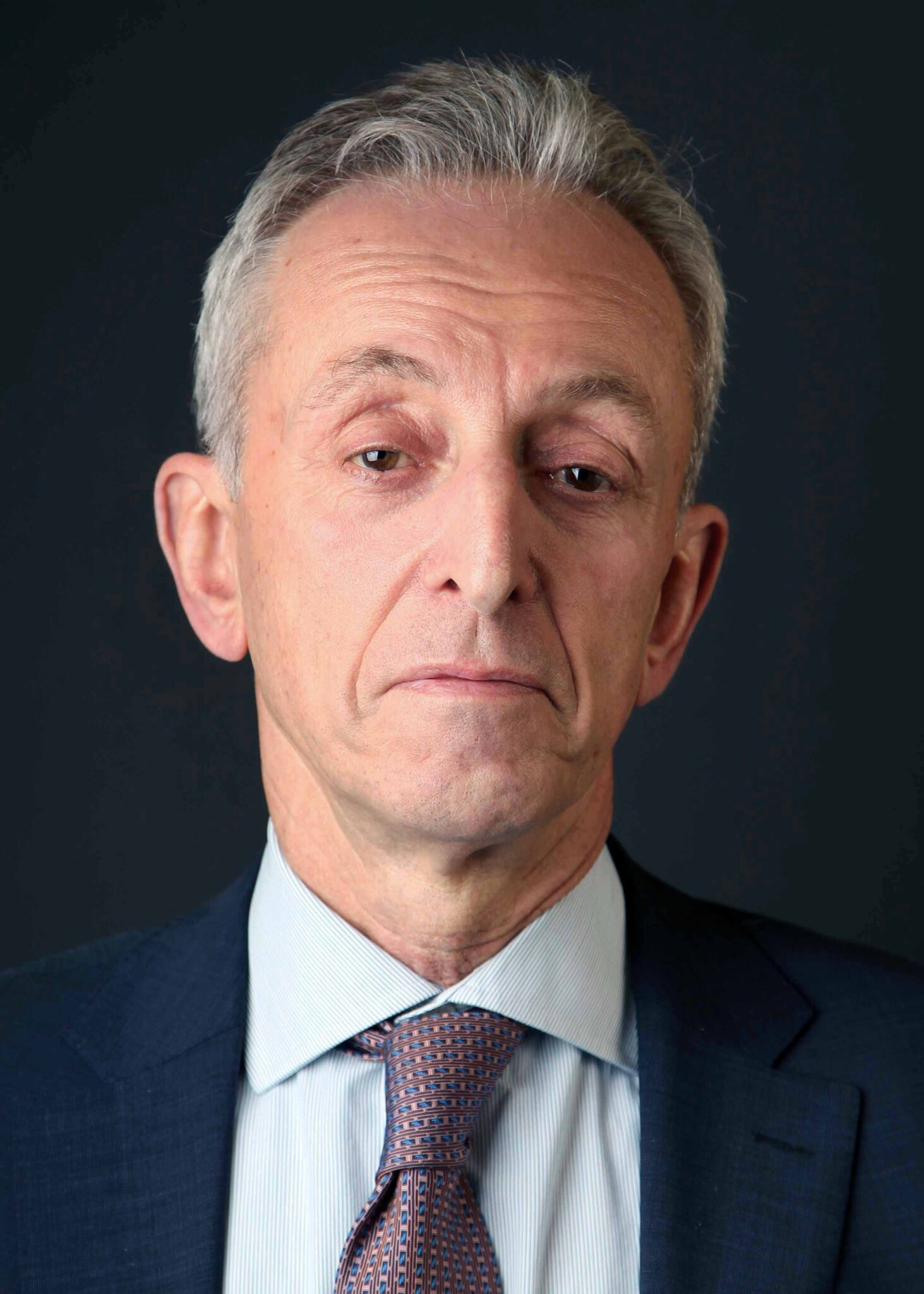 Een dader die een gezicht krijgt - Mr. Online