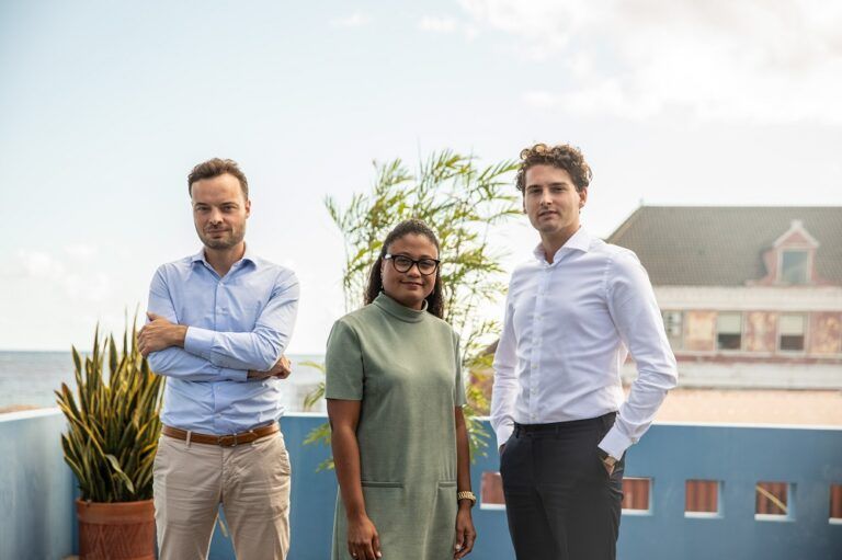 VANEPS: 'Kleine eilanden, grote zaken' - Mr. Online