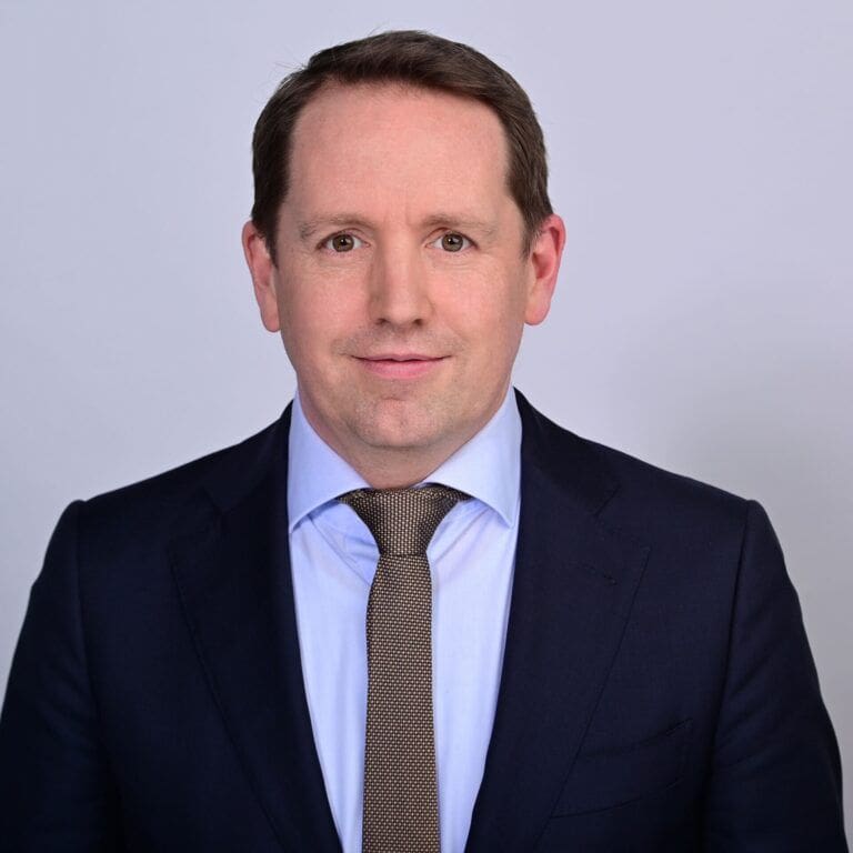 Thijs Homveld naar Allen & Overy - Mr. Online