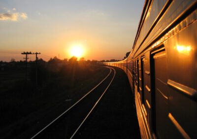 Staatssecretaris Struycken stapt met privaatwetgeving op rijdende trein ...