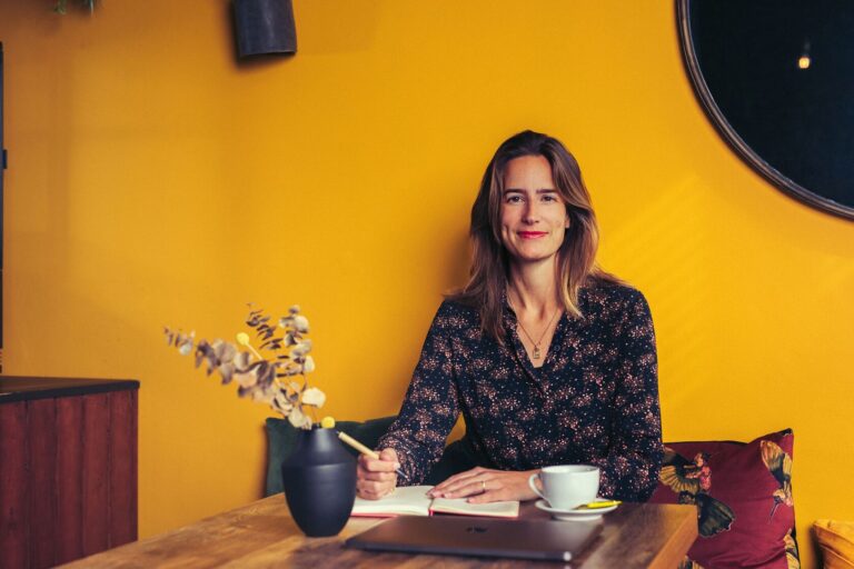 Ellen Gijselaar over intieme terreur en geweld tegen vrouwen - Mr. Online
