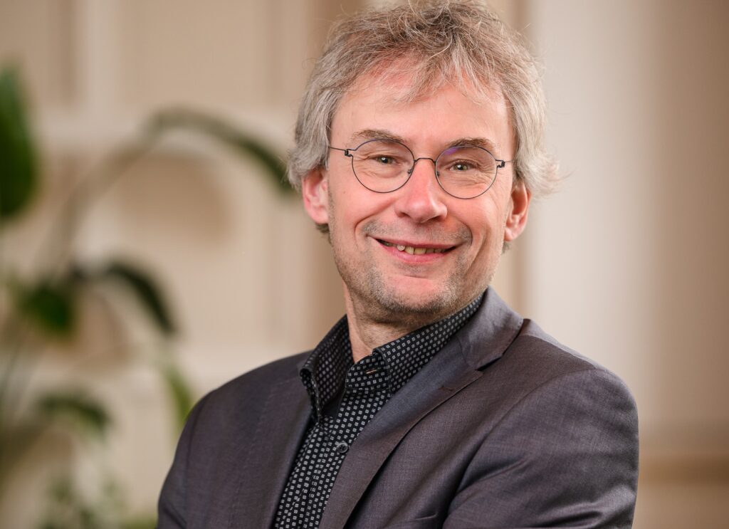 Jan Smits over juridische wandelingen en pizza eten met Hugo de Groot ...