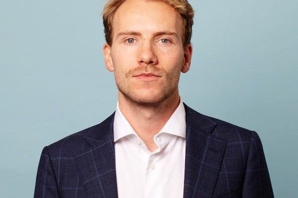 Alexandra Weidner naar BarentsKrans - Mr. Online